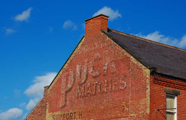 Ghostsign: Puck Matches | Catalogue | History of Advertising Trust