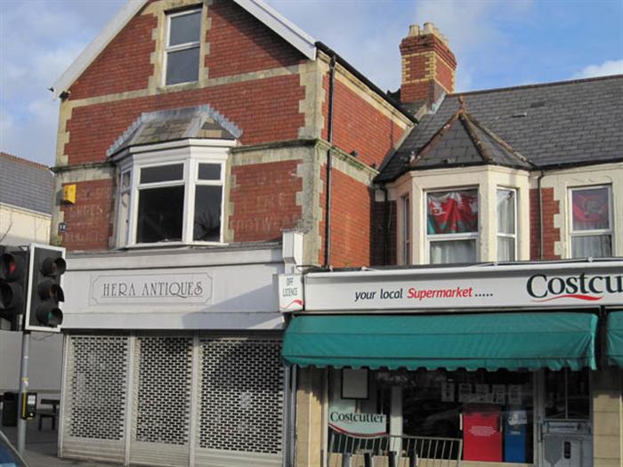 Ghostsign: Halewood Shoes | Catalogue | History of Advertising Trust